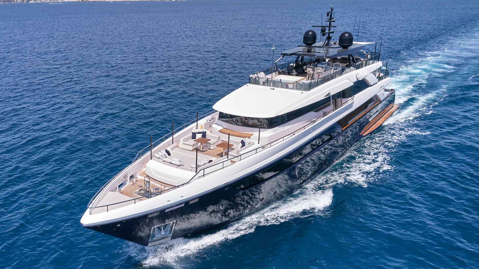 42m Custom Line Navetta 42 for sale